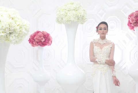 Ragam Kebaya Putih untuk Busana Akad atau Pemberkatan - Weddingku.com
